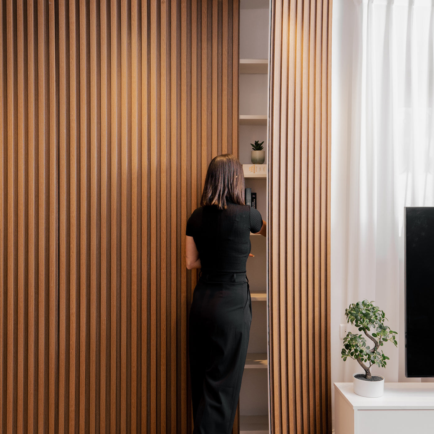 Home Classic Lines Wall Panel